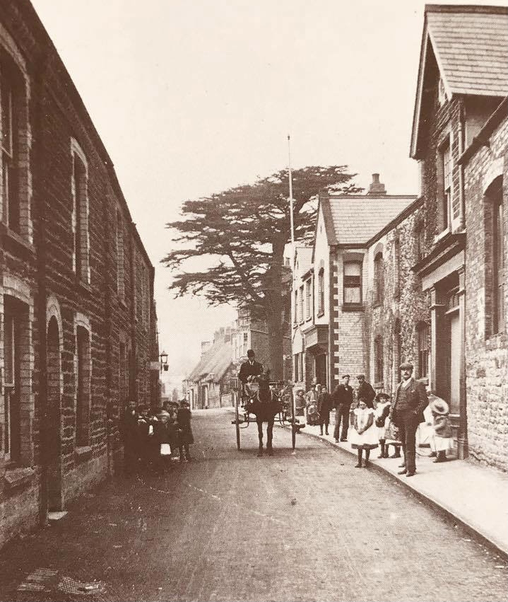 From Tingdene to Finedon – The Website of the Finedon Local History Society