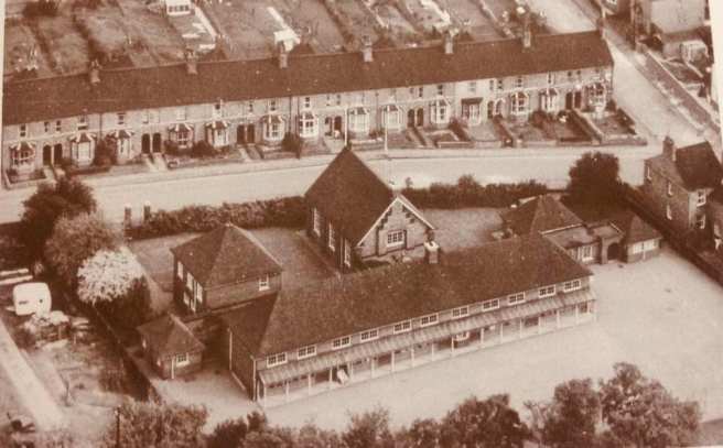From Tingdene to Finedon – The Website of the Finedon Local History Society
